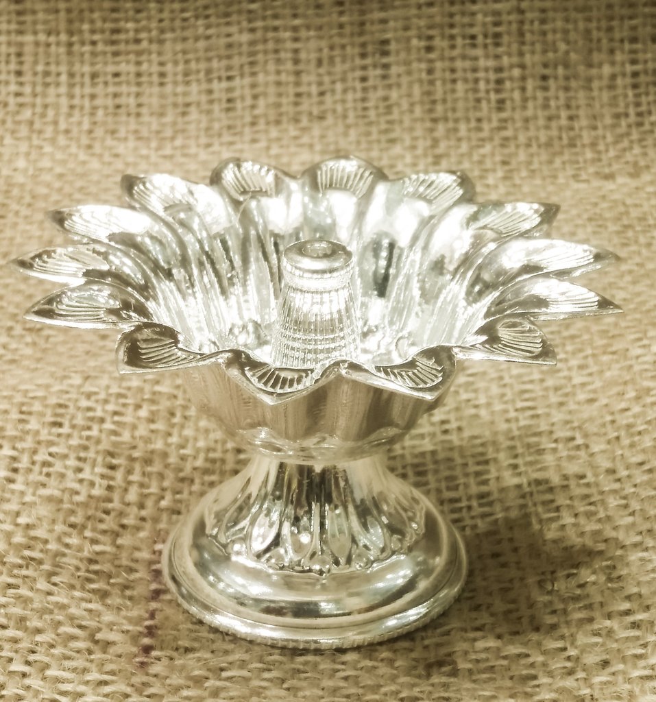 Diyas – Silver Giftry