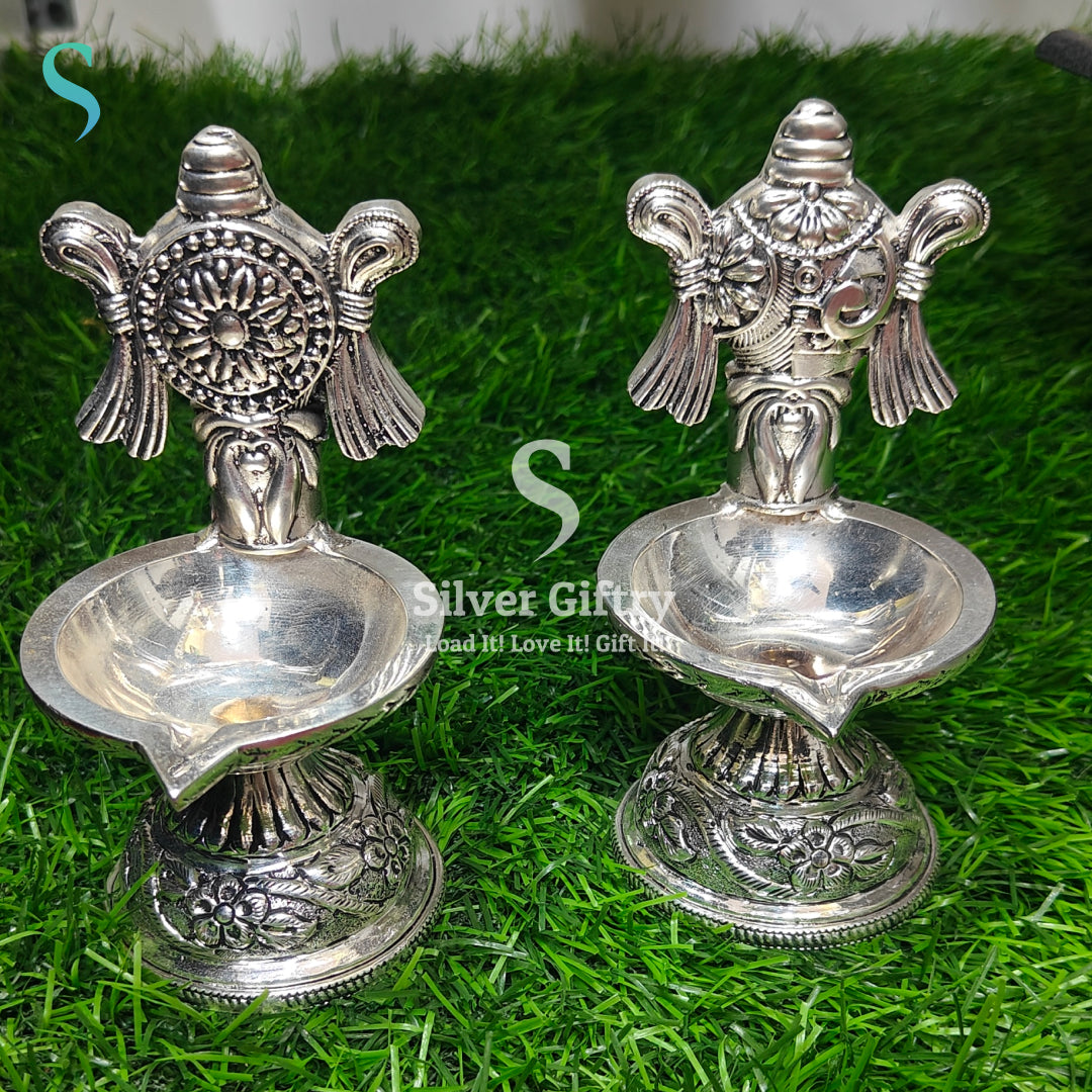 Antique shanku and chakra diya 5"pair – Silver Giftry