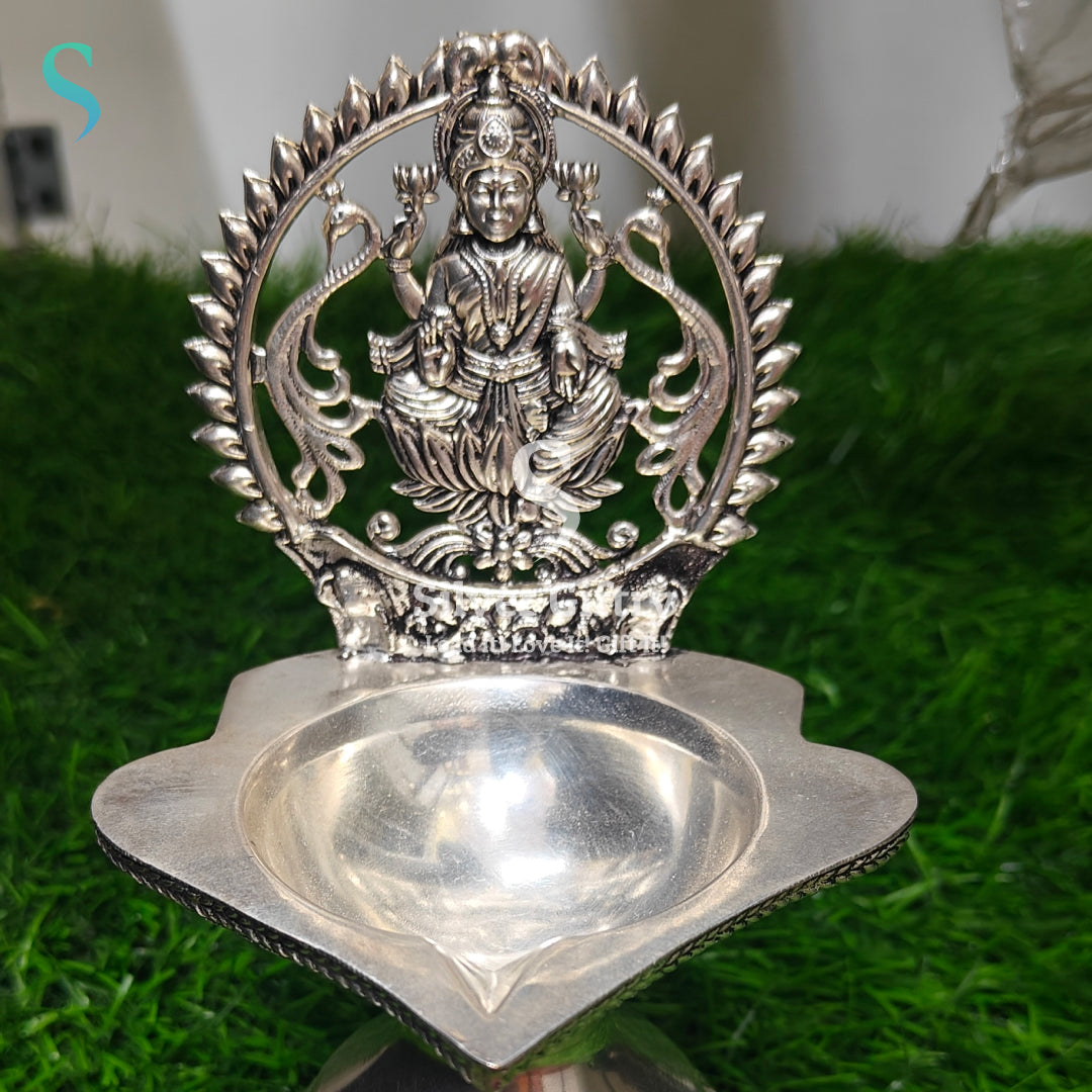Antique Lakshmi kamakshi 6" – Silver Giftry